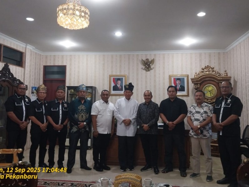 Jenderal Dudung Kirim Utusan ke DPP PPSBB dan Bertemu Petani Sawit Swadaya